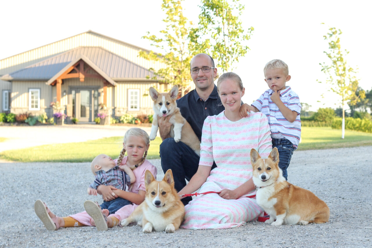 CKC Registered Corgi Breeder - Rail Edge Canada